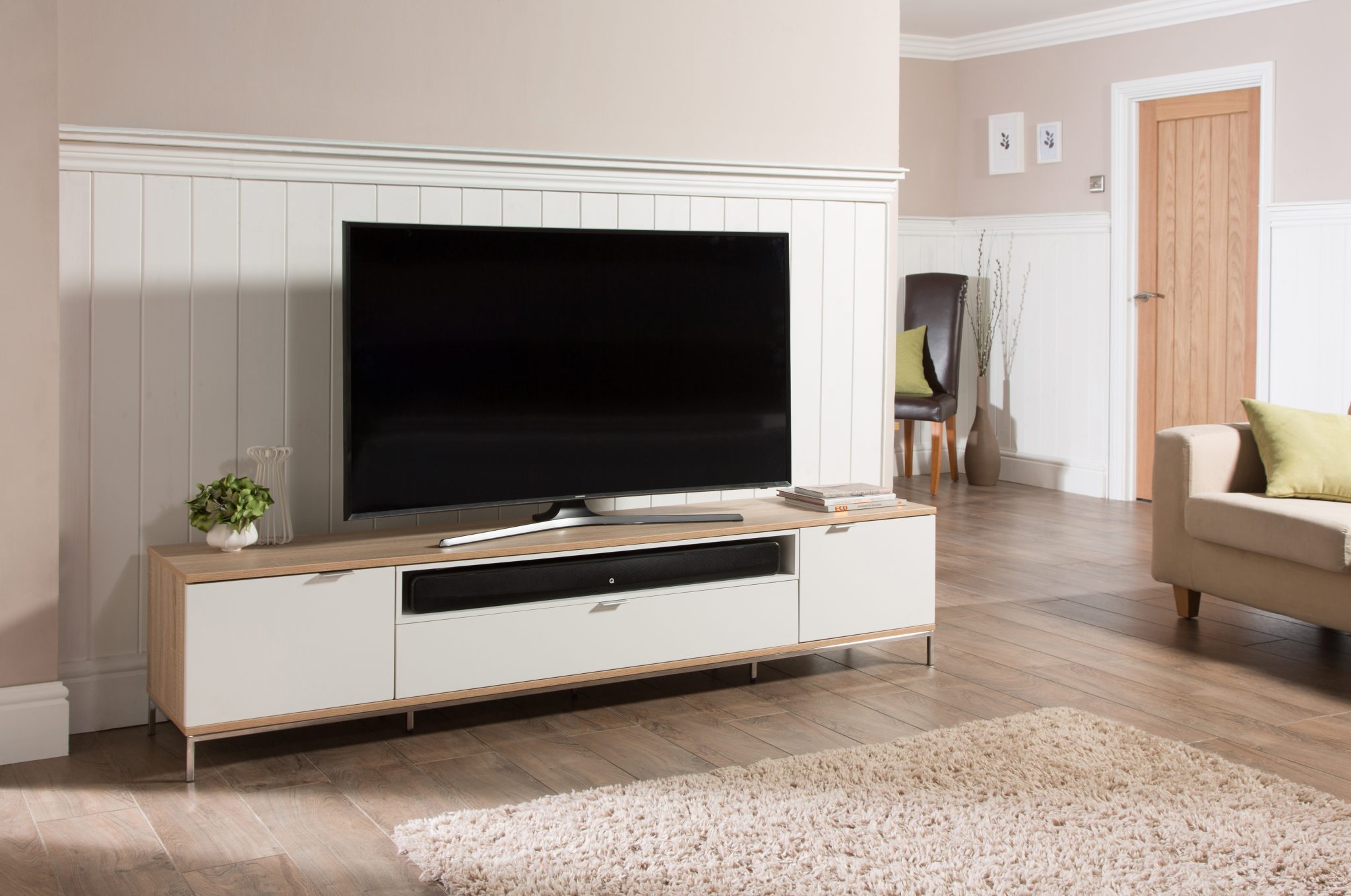 Chaplin 2000 TV Stand White & Light Oak - Romerils Jersey